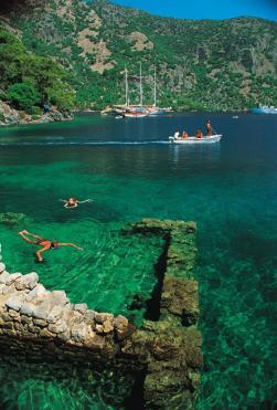 Bodrum, mare e storia antichissima