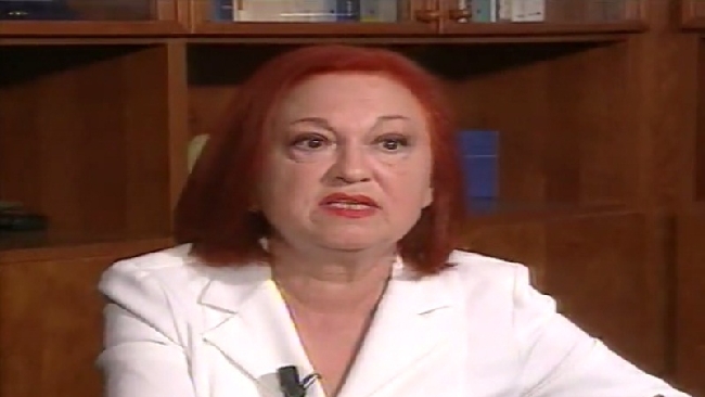 Milano, il ritorno di Vanna Marchi: vende i suoi quadri al mercatino ...