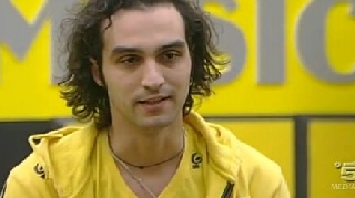 Lorenzo abbandona "Amici" e Pamela resta