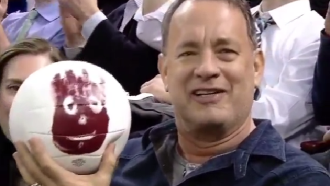 Tom Hanks, 15 anni dopo "Cast Away" ritrova il pallone Wilson