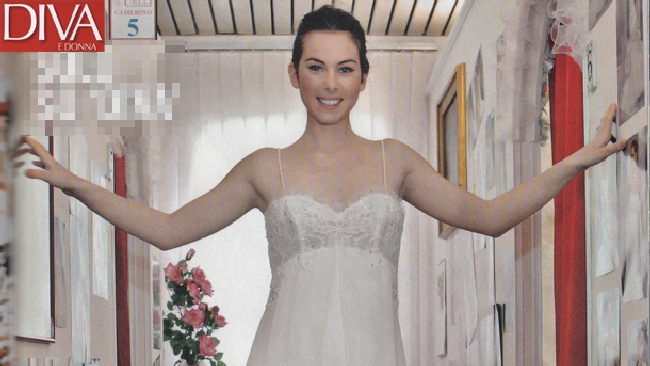 Micol Olivieri, abito da sposa e pancione