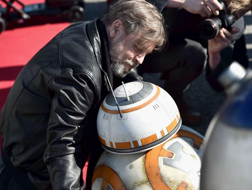 Star Wars, Mark Hamill posta il primo scatto inedito di Luke Skywalker ...
