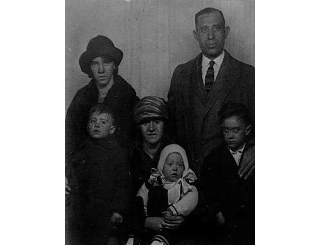 Frank Lentini, l'uomo con tre gambe che conquistò l'America e trasformò ...