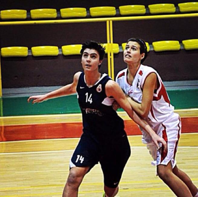 Alice Sabatini, una Miss dai molti talenti: studia, gioca a basket e ...