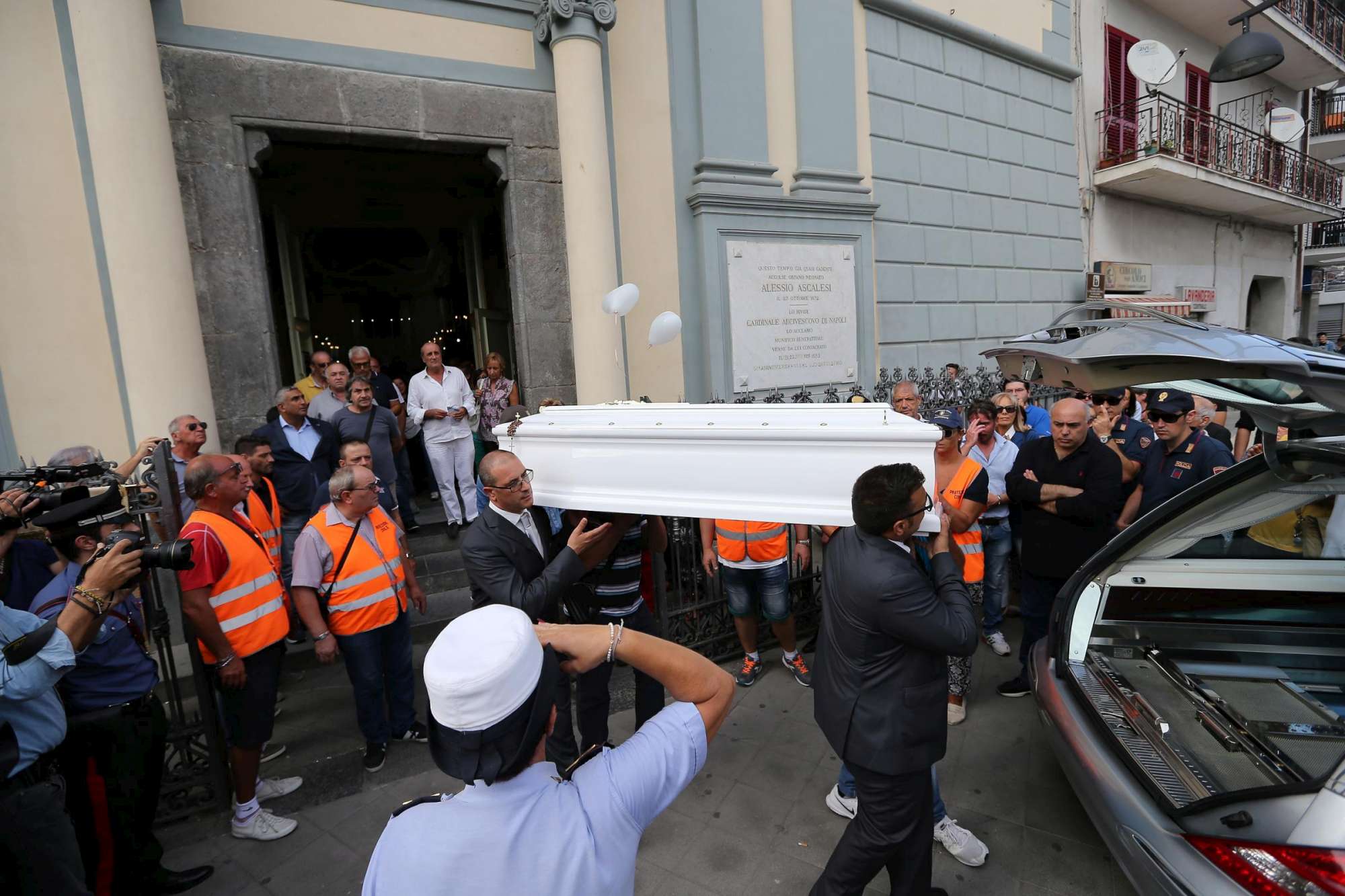 Napoli Revenge Porn Il Corpo Di Tiziana Cantone Sarà Riesumato Tgcom24