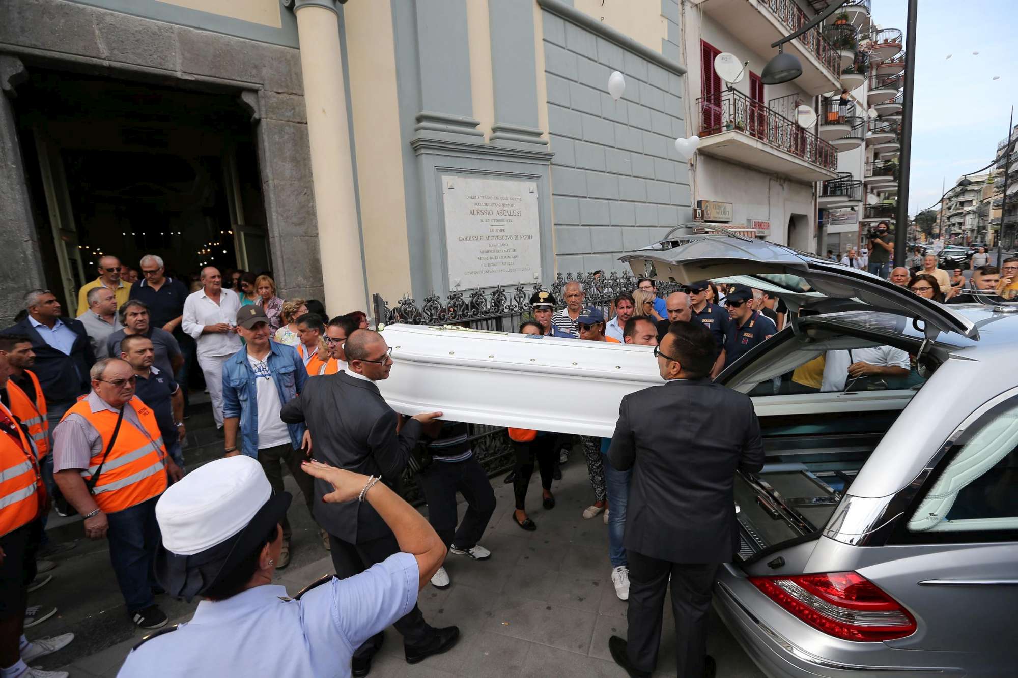 Napoli Revenge Porn Il Corpo Di Tiziana Cantone Sarà Riesumato Tgcom24