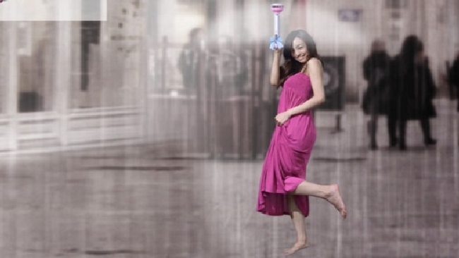 E' nato l'ombrello che ripara dalla pioggia solo grazie a getti di aria ...